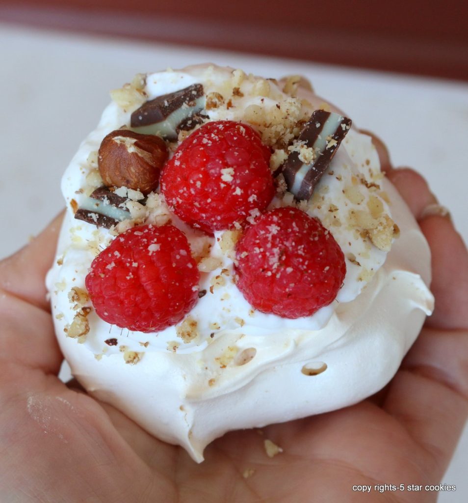 Mini Pavlova - 5 Star Cookies
