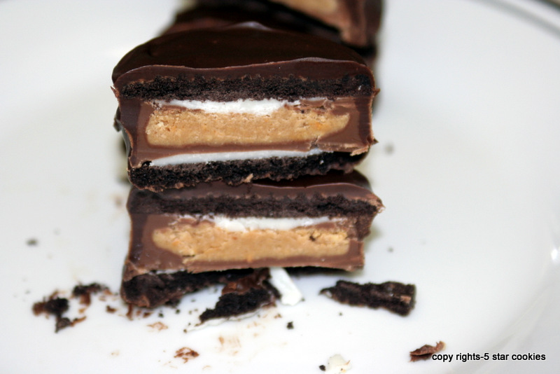 Sandwich Threesome-Oreo Reese's Oreo - 5 Star Cookies