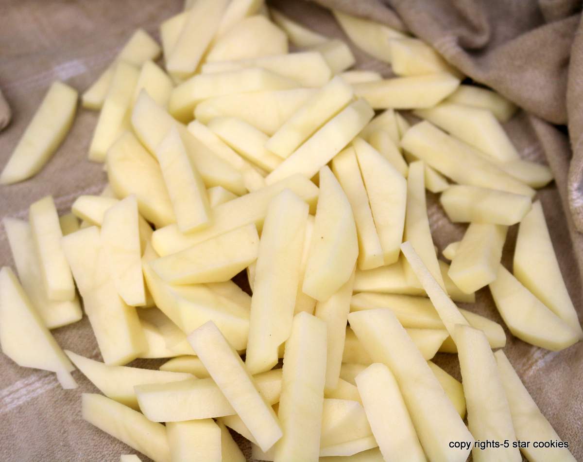 Poutine Recipe No 1 from Canada (Real Mess) - 5 Star Cookies